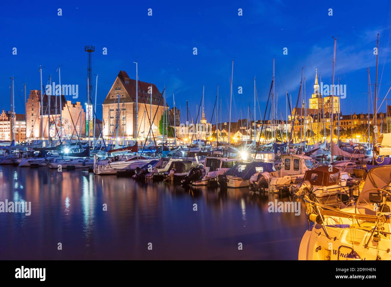 Stralsund: Old Port with museum Ozeaneum, warehouses and historical ...
