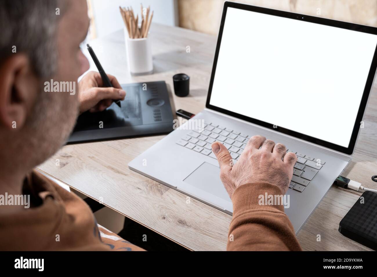 Digital data analysis graphs hi-res stock photography and images - Alamy