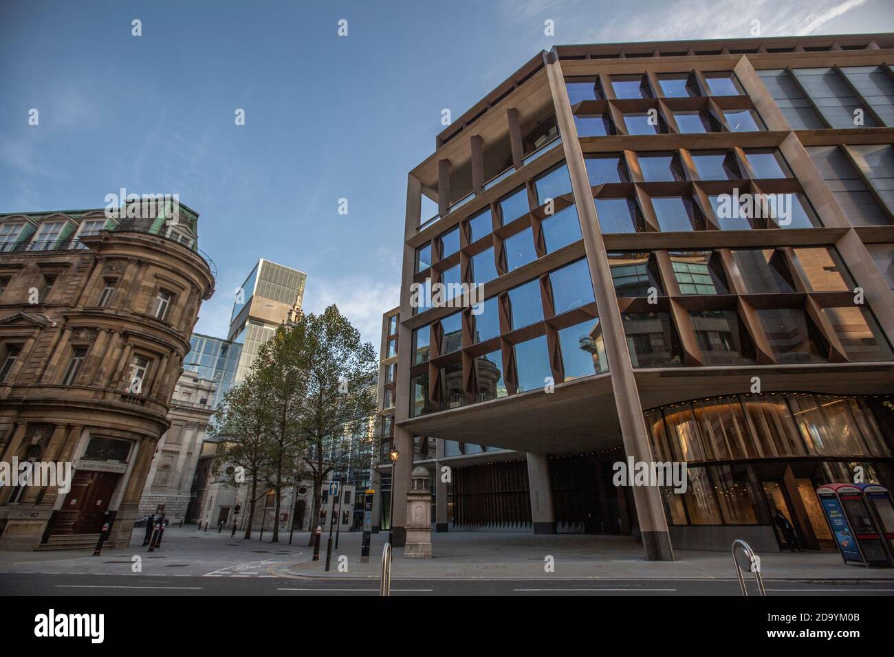 Bloomberg building hi-res stock photography and images - Alamy