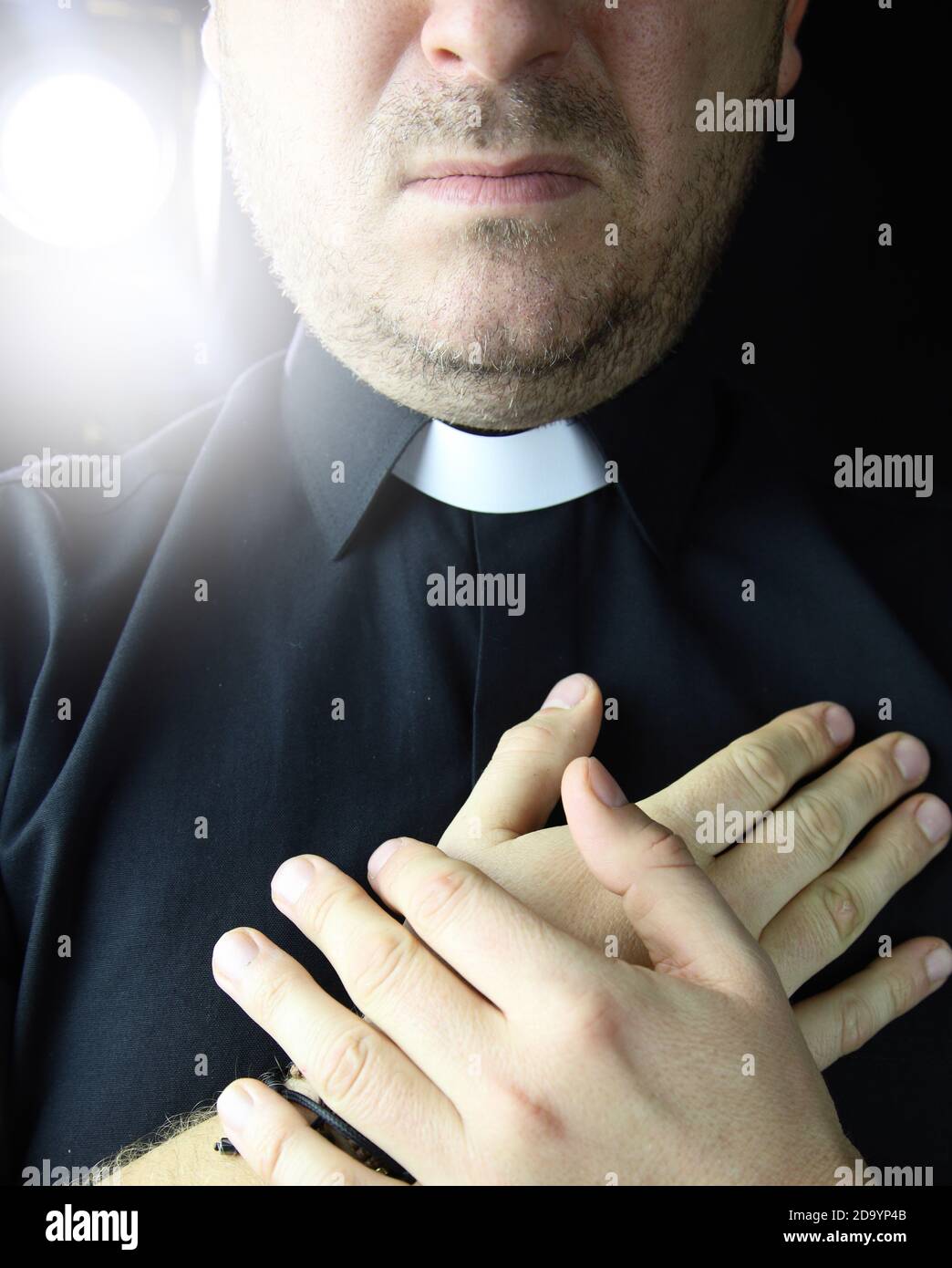 Clergy collar hi-res stock photography and images - Alamy