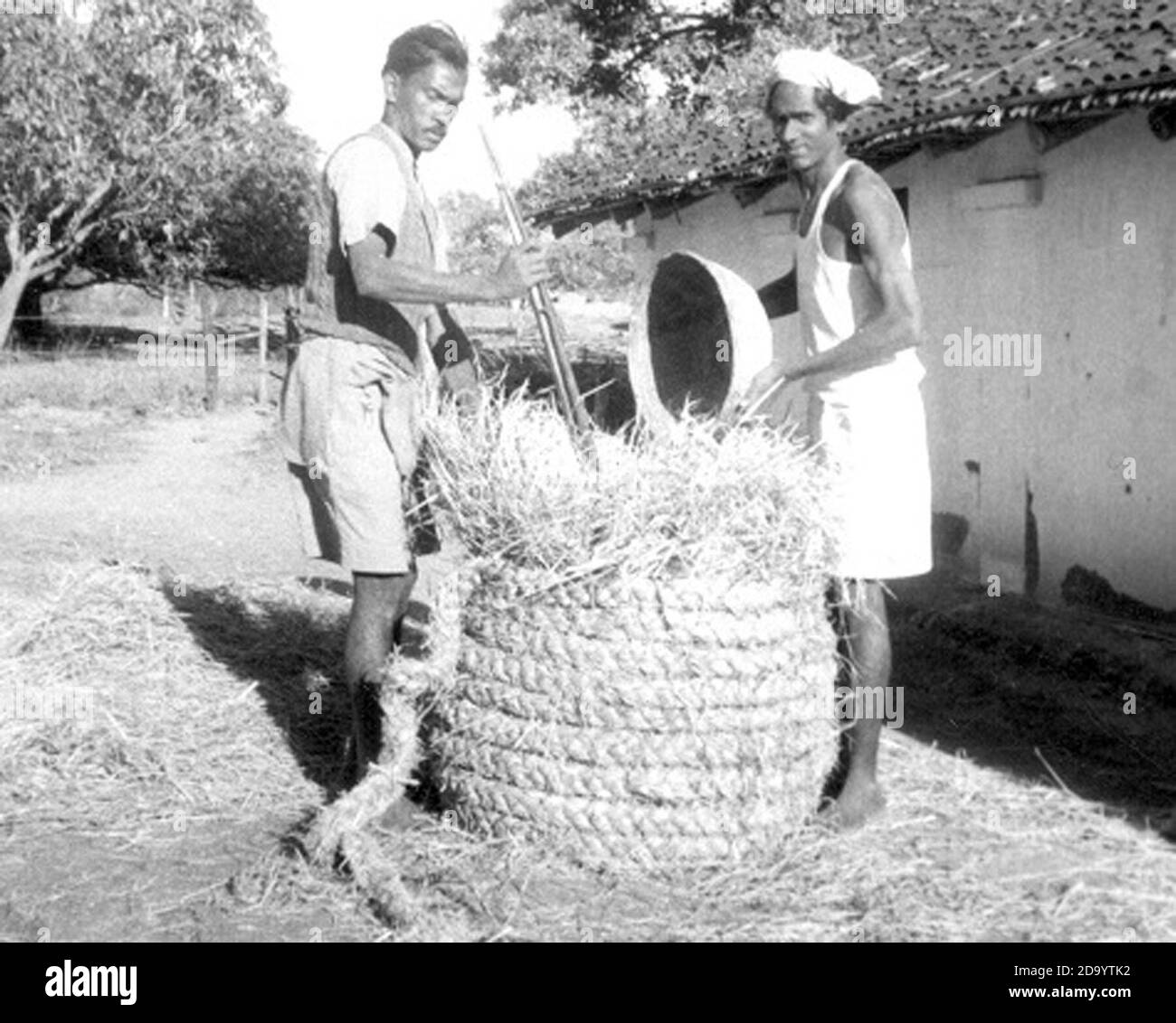 Storing rope hi-res stock photography and images - Alamy