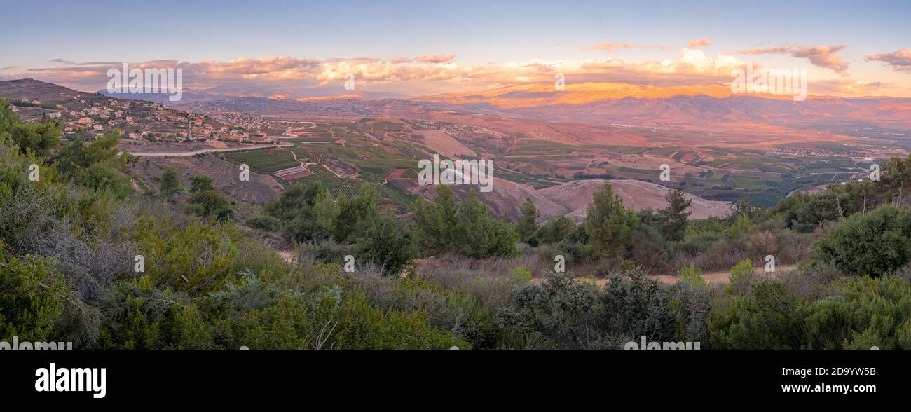 Border with lebanon hi-res stock photography and images - Alamy