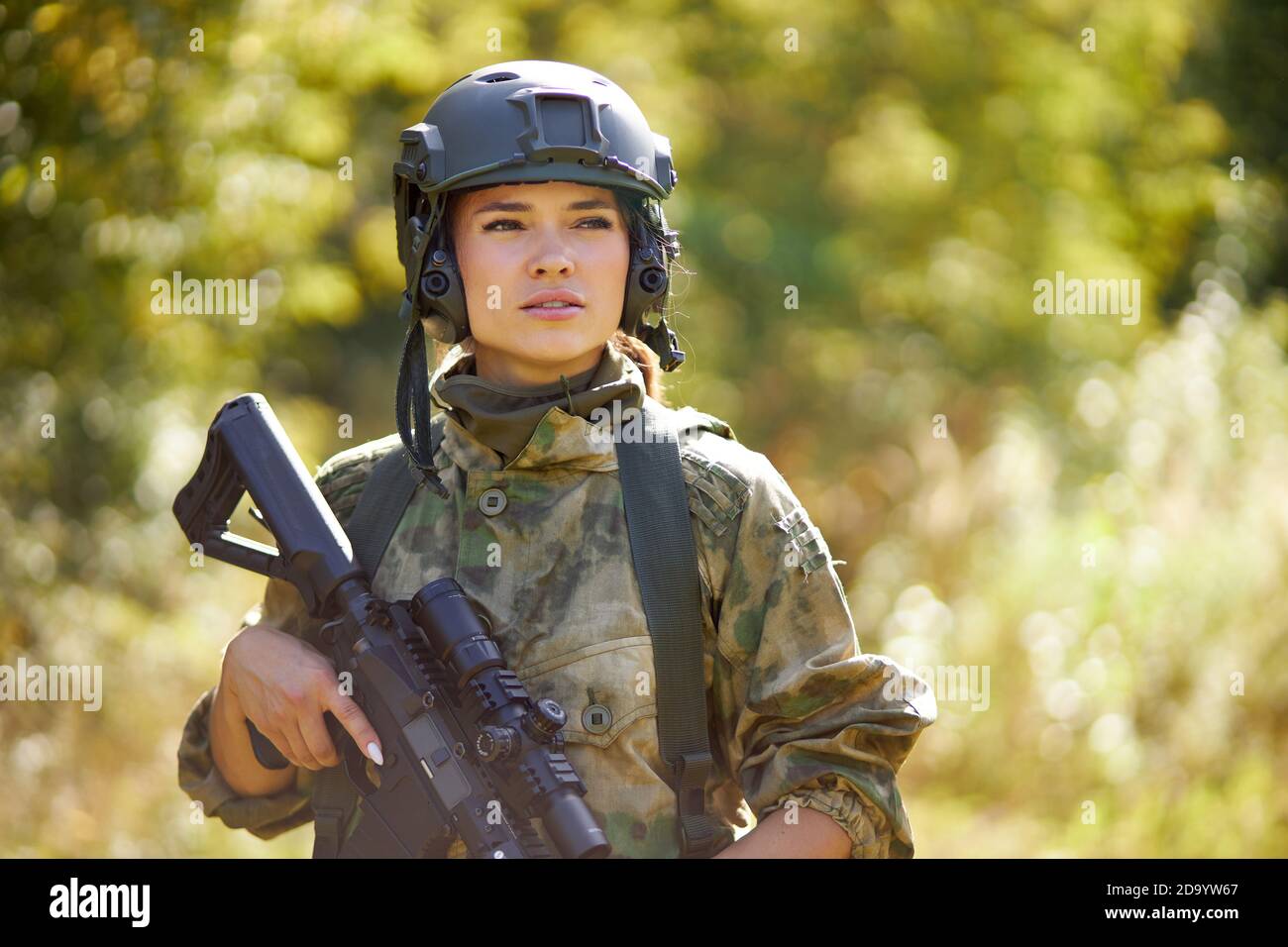 Sniper wearing camouflage suit rifle hi-res stock photography and ...