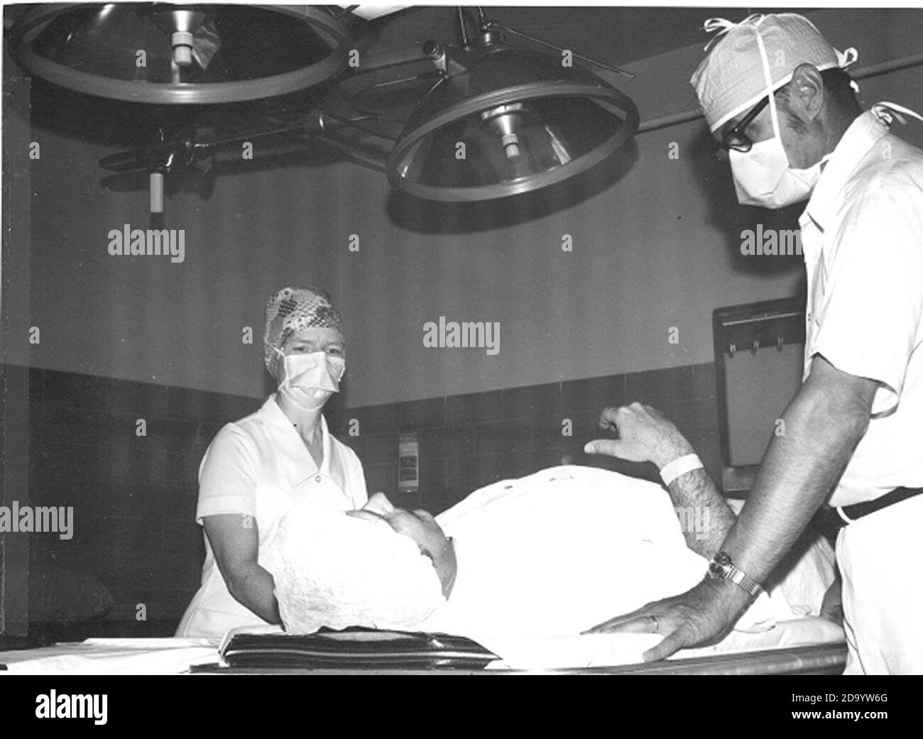 1940s surgery Black and White Stock Photos & Images - Alamy