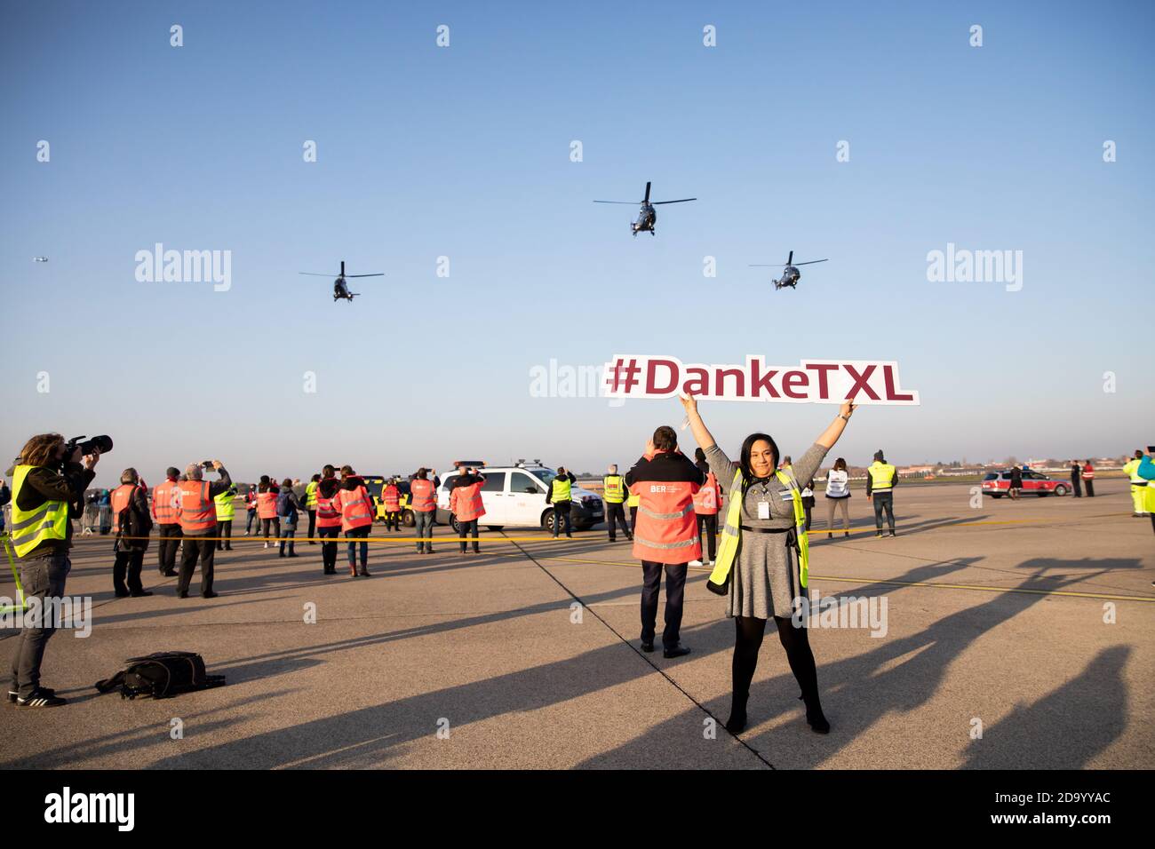 Police last sign off hi-res stock photography and images - Alamy