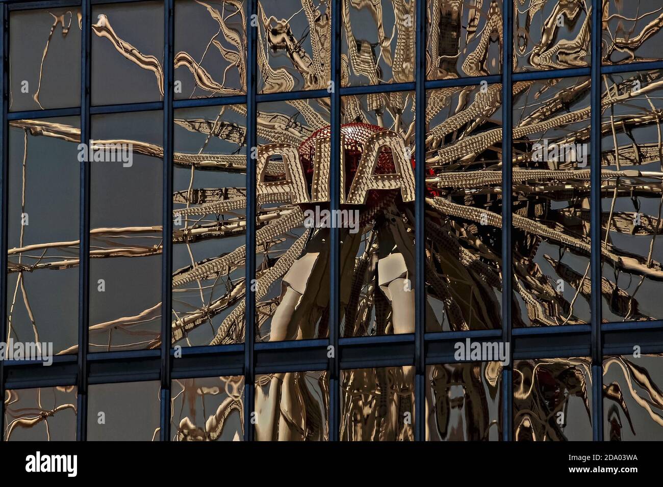 Distort distorting distorted distortions hi-res stock photography and ...