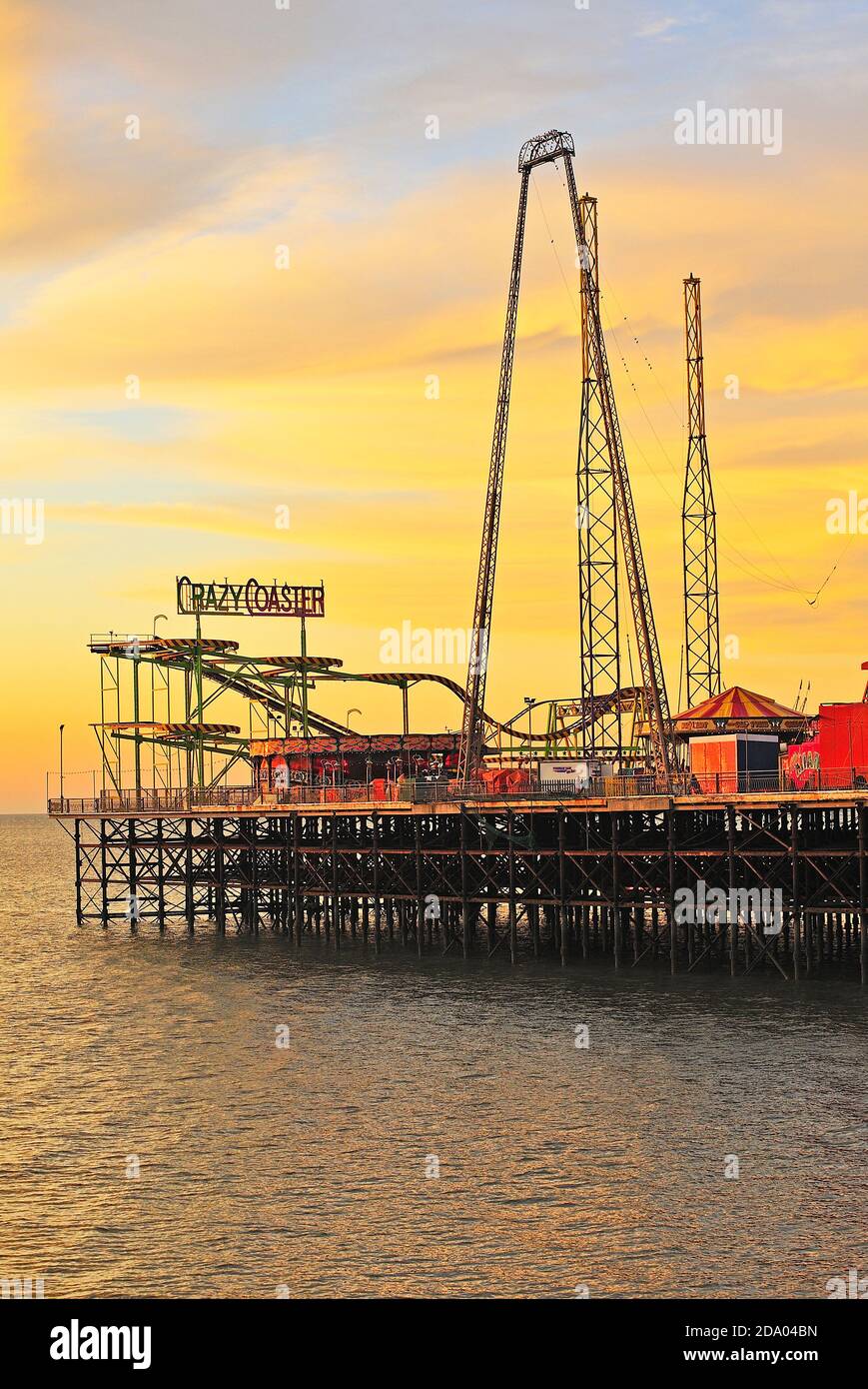 Blackpool pier funfair rides blackpool hi-res stock photography and ...