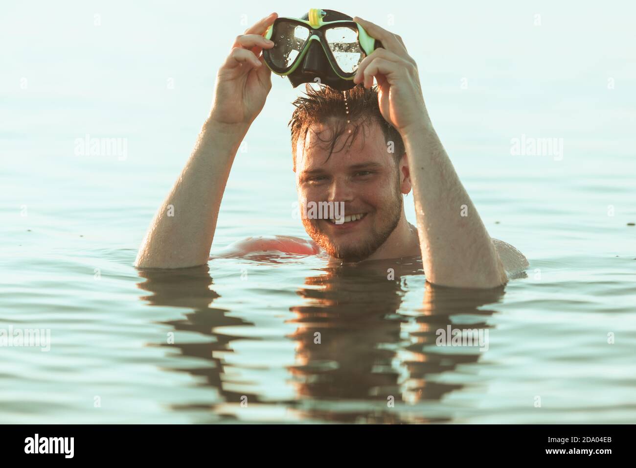 Guy snorkeling hi-res stock photography and images - Alamy