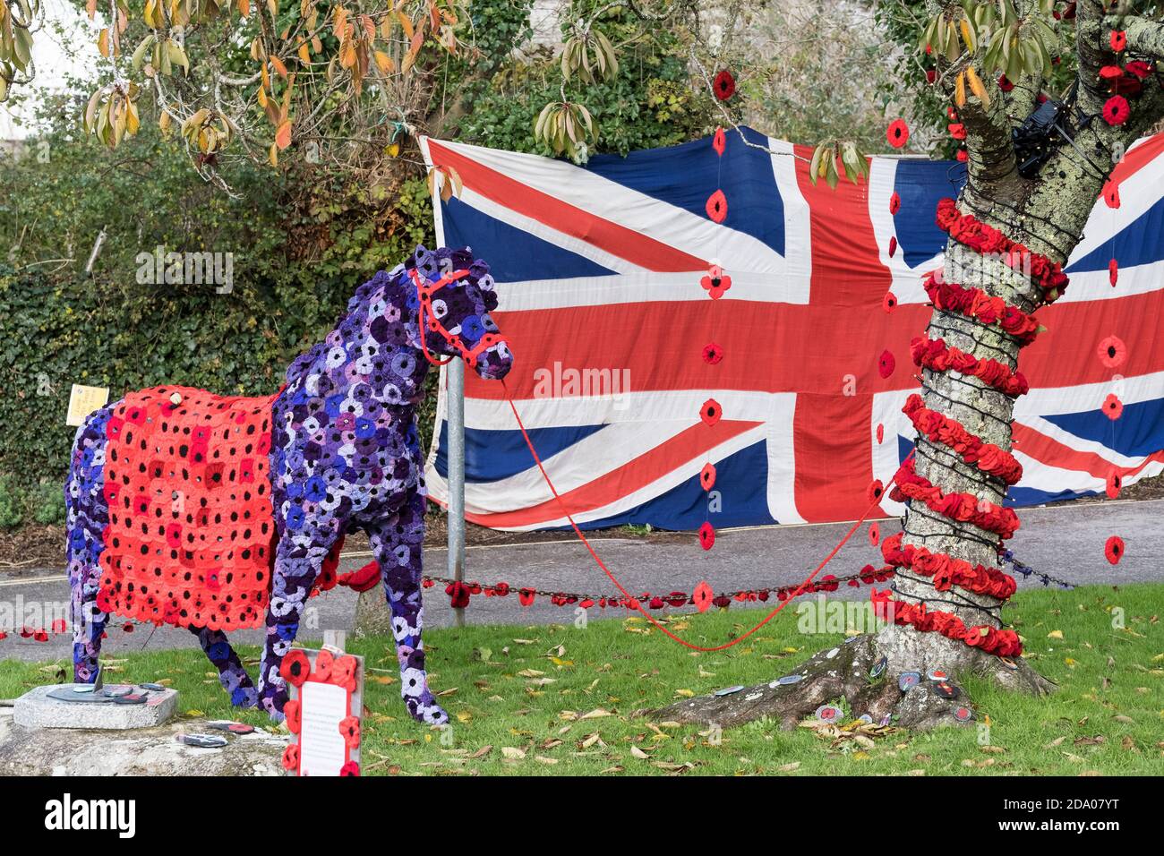 Remembering Together for Remembrance. A display by Crantock WI and Arty ...