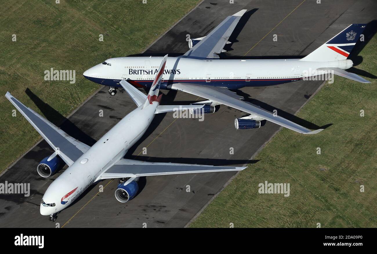 Aerial view of boeing 777 hi-res stock photography and images - Alamy
