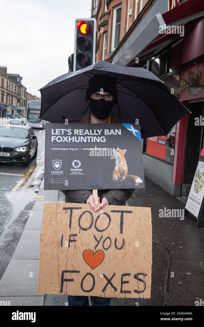 Fox hunt protest scotland hi-res stock photography and images - Alamy