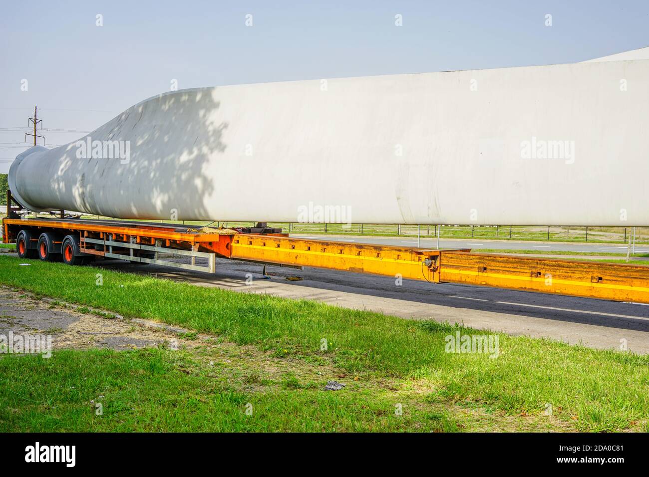 Heavy hauler truck oversize load hi-res stock photography and images ...