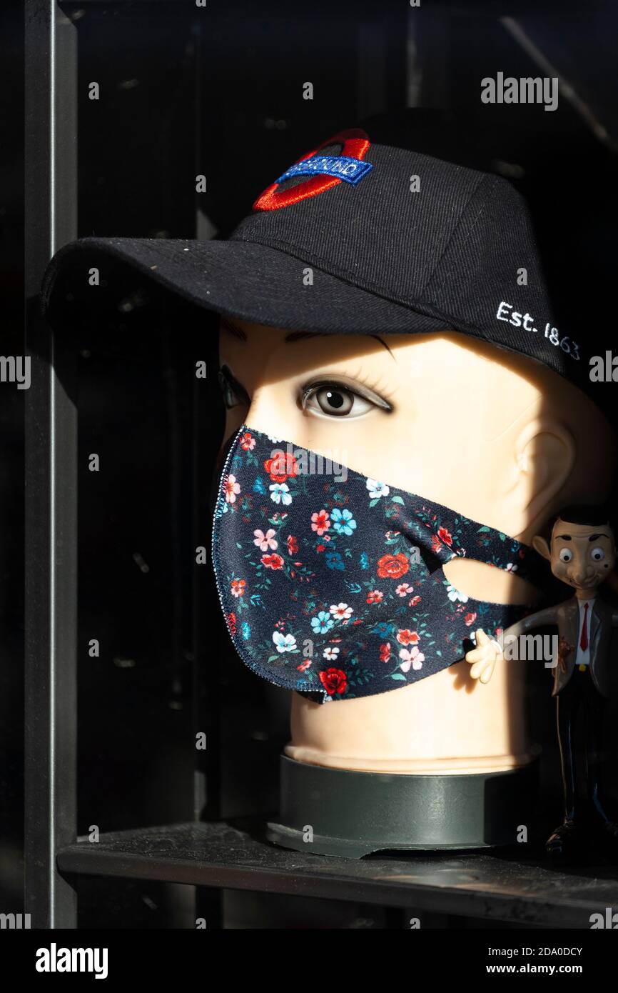 Floral mannequin High Resolution Stock Photography and Images - Alamy