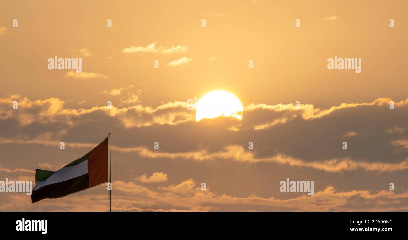 Sunset over dubai united hi-res stock photography and images - Alamy