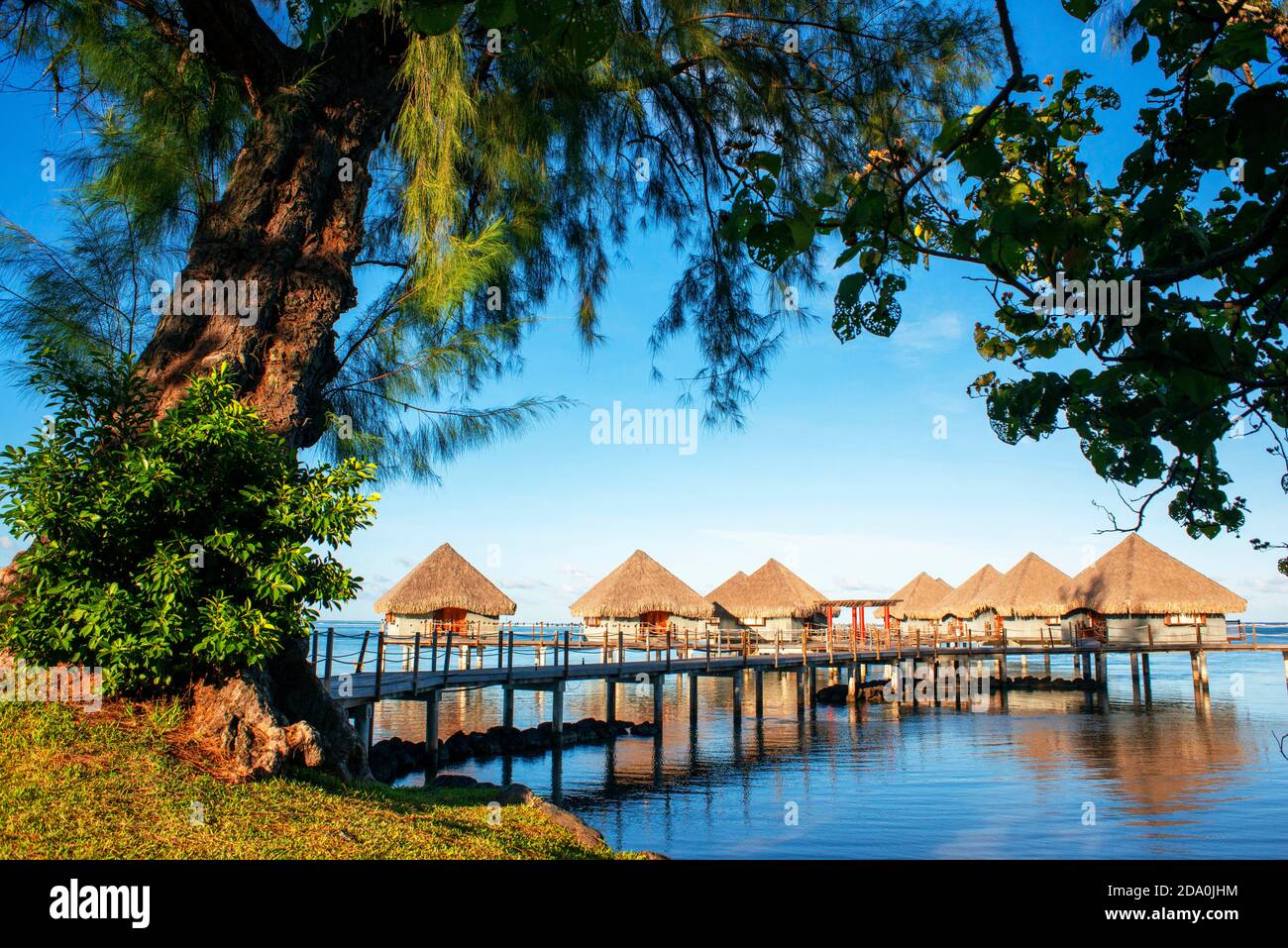 Sunset in Le Meridien Hotel on the island of Tahiti, French Polynesia ...