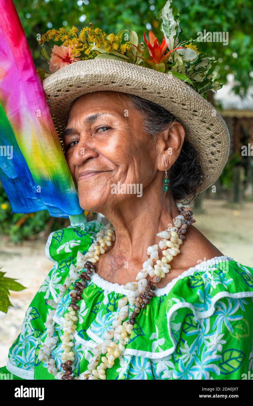 Portrait polynesian woman tahiti french hi-res stock photography and ...