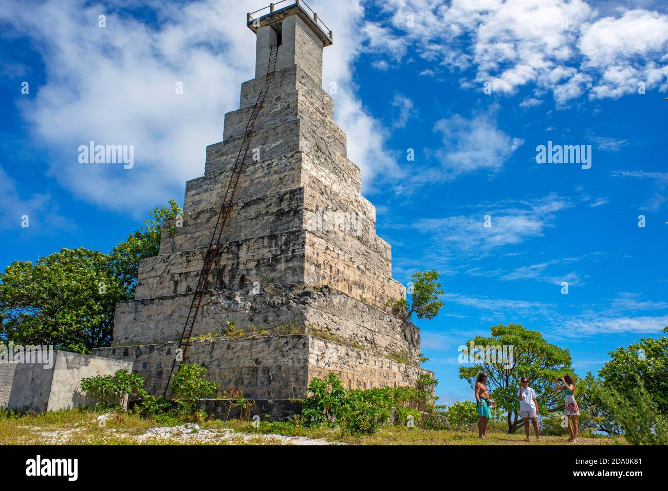 Fakarava lighthouse, Tuamotus Archipelago French Polynesia, Tuamotu ...