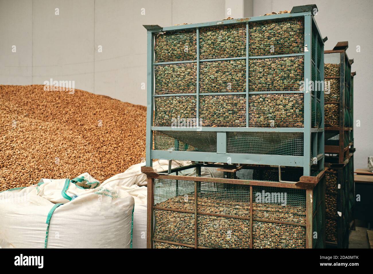 Grain storehouse hi-res stock photography and images - Alamy