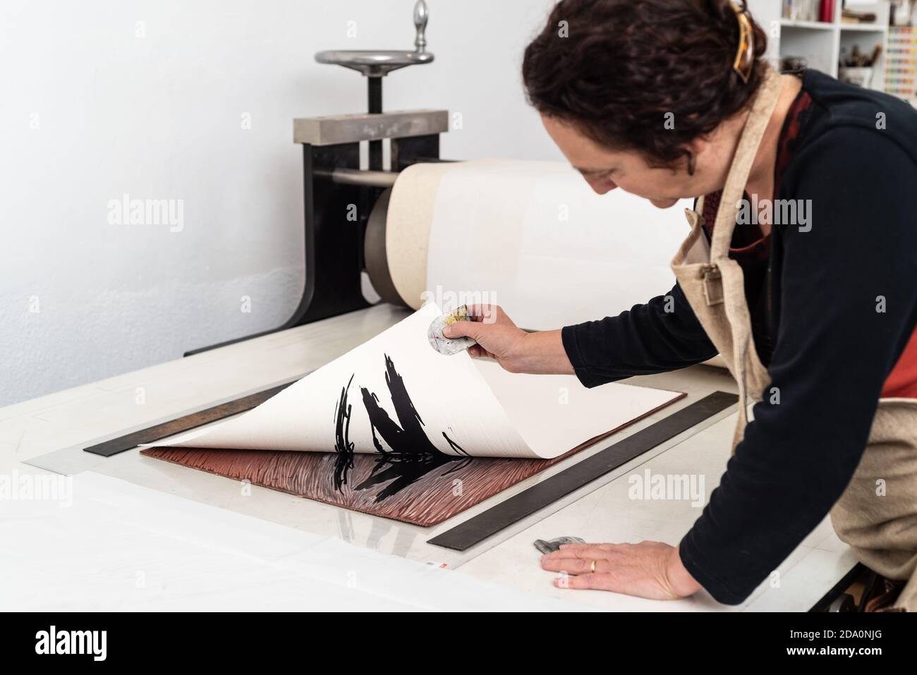 Printmaking machine hi-res stock photography and images - Alamy