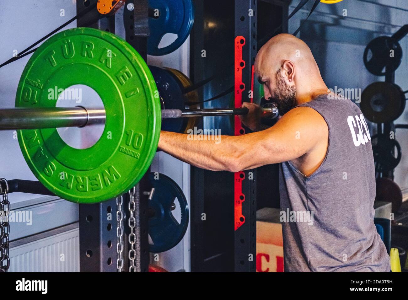 Man with personal trainer hi-res stock photography and images - Alamy