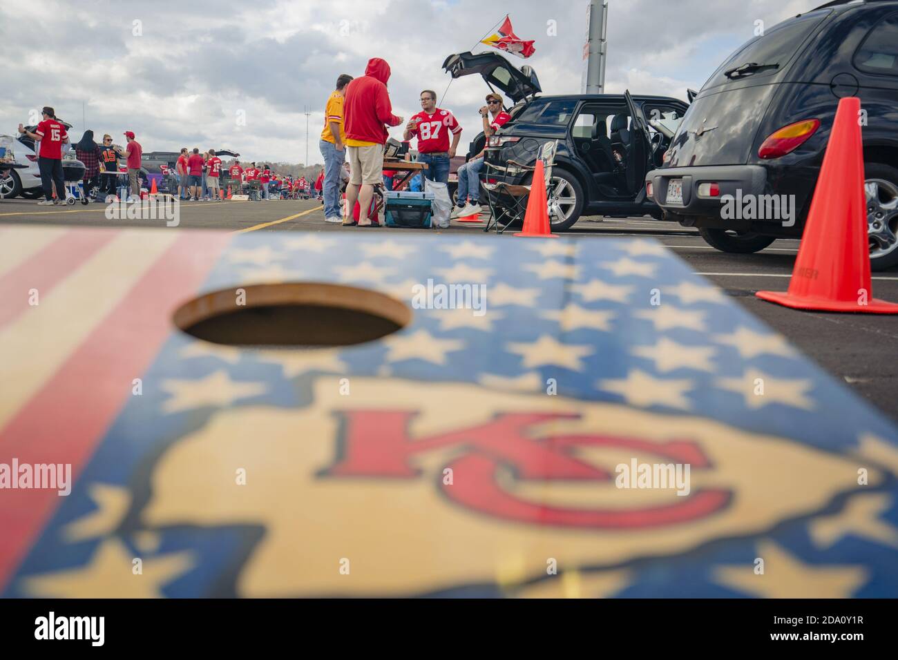 Nfl football stadium tailgating 2020 hi-res stock photography and ...