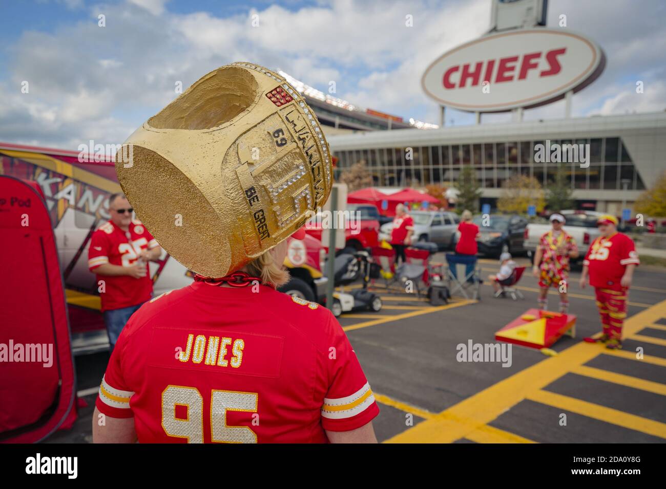 Nfl football stadium tailgating 2020 hi-res stock photography and ...