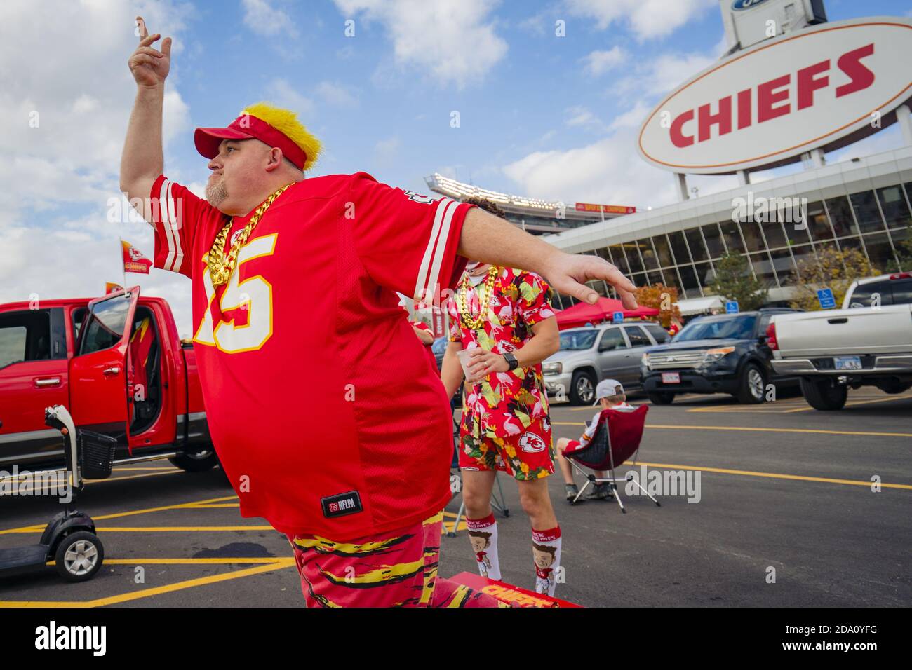 Nfl football stadium tailgating 2020 hi-res stock photography and ...