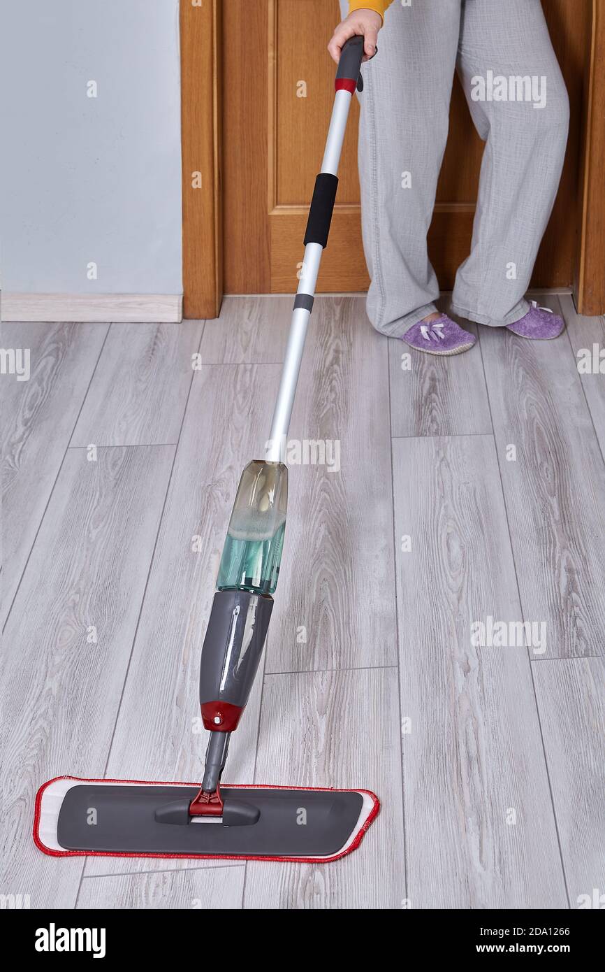 Mop pad hi-res stock photography and images - Alamy