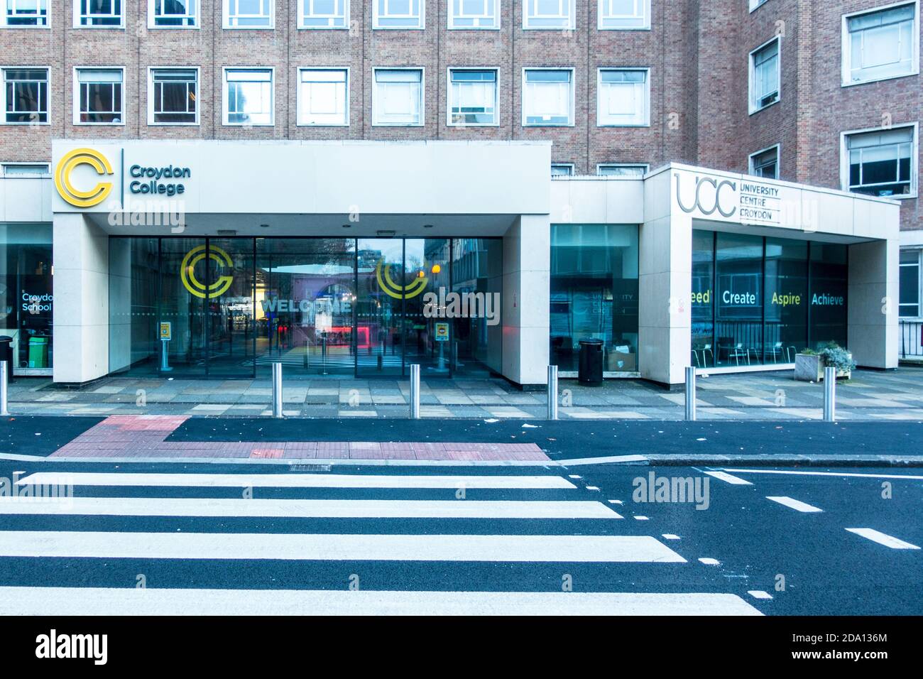 Croydon College, University Center Croydon Stock Photo - Alamy