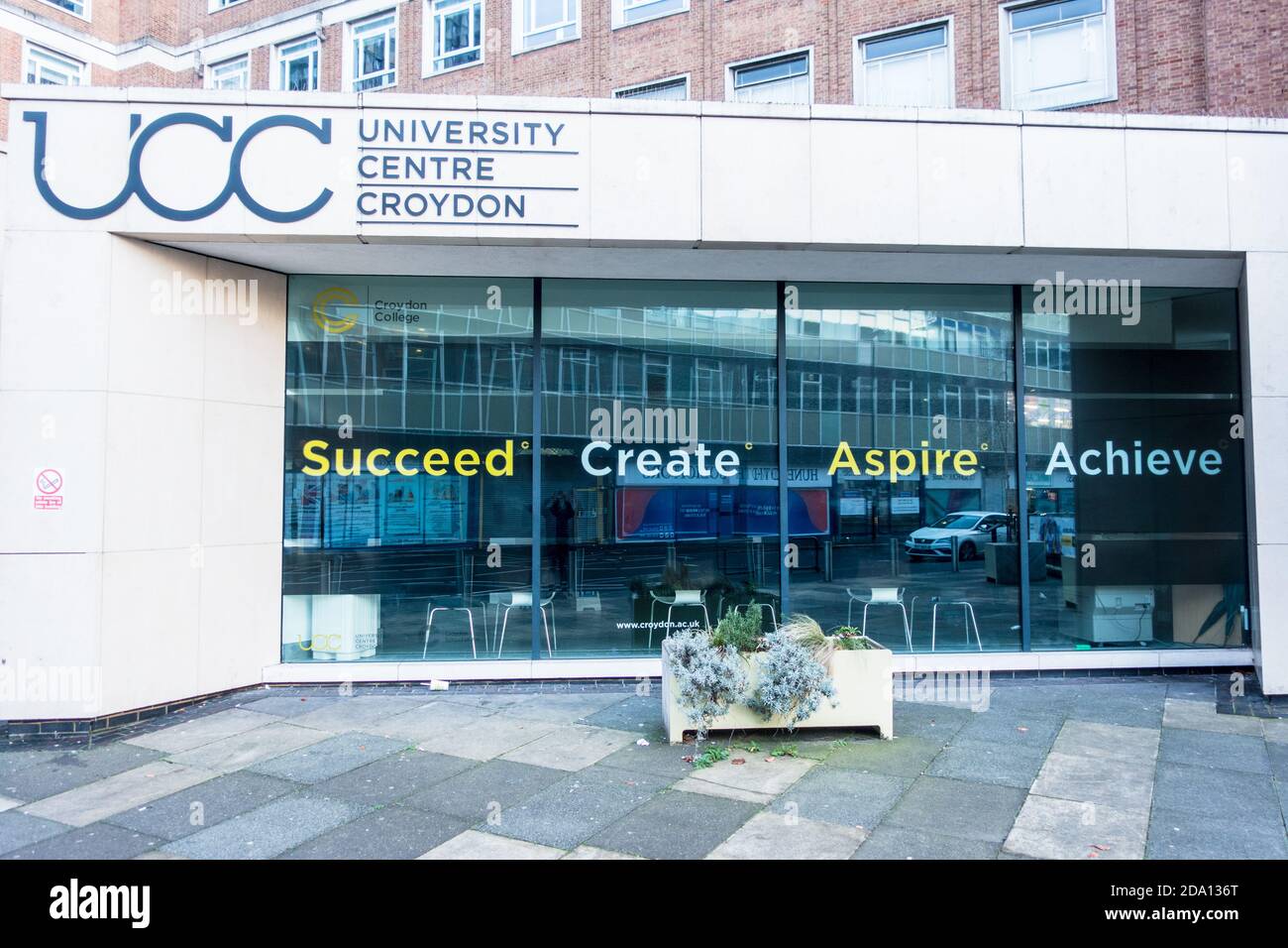 Croydon College, University Center Croydon Stock Photo - Alamy