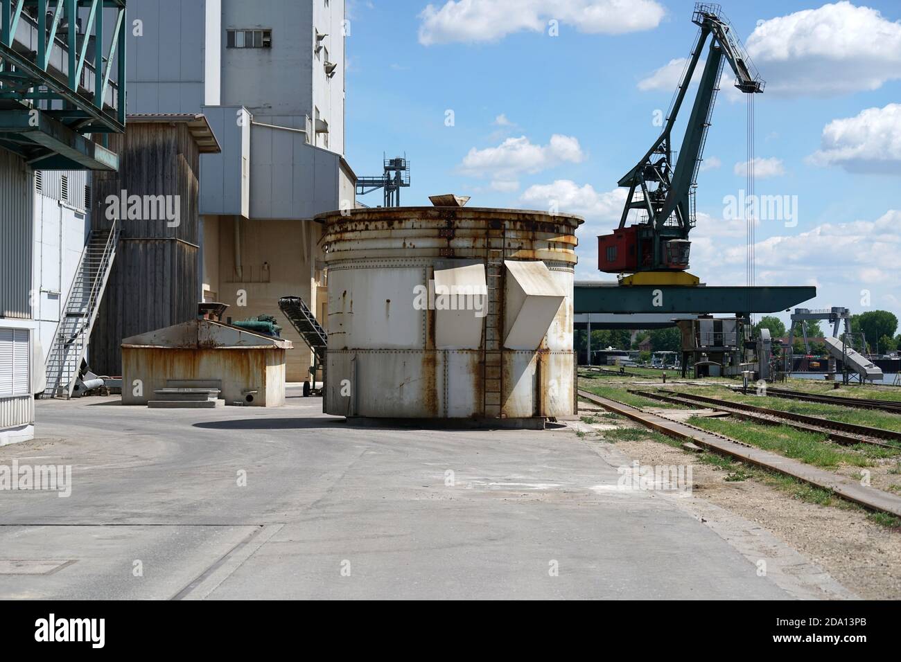 Industrial silos in old rusty hi-res stock photography and images - Alamy