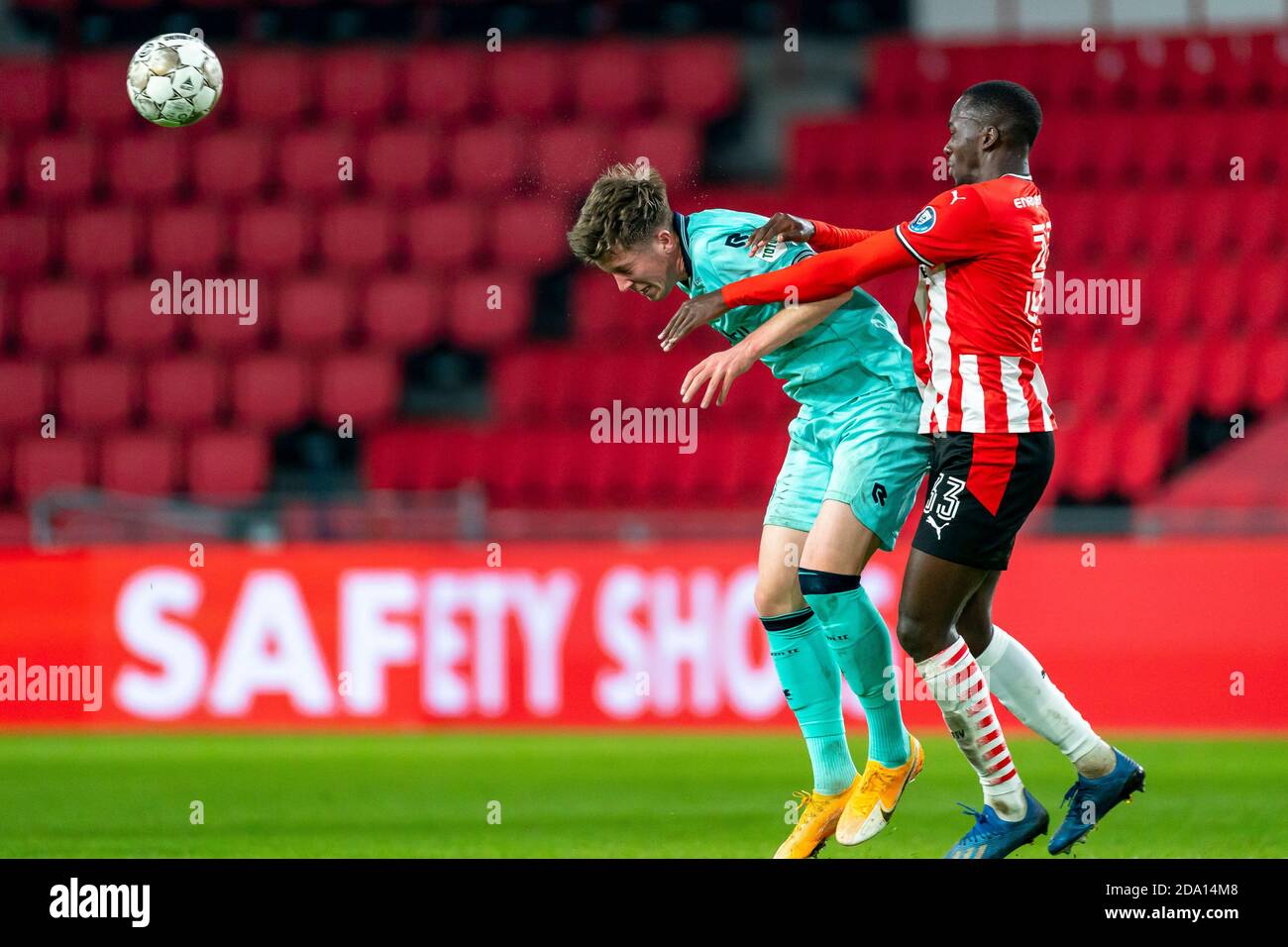 EINDHOVEN, Netherlands. 08th Nov, 2020. football, Philips stadium ...