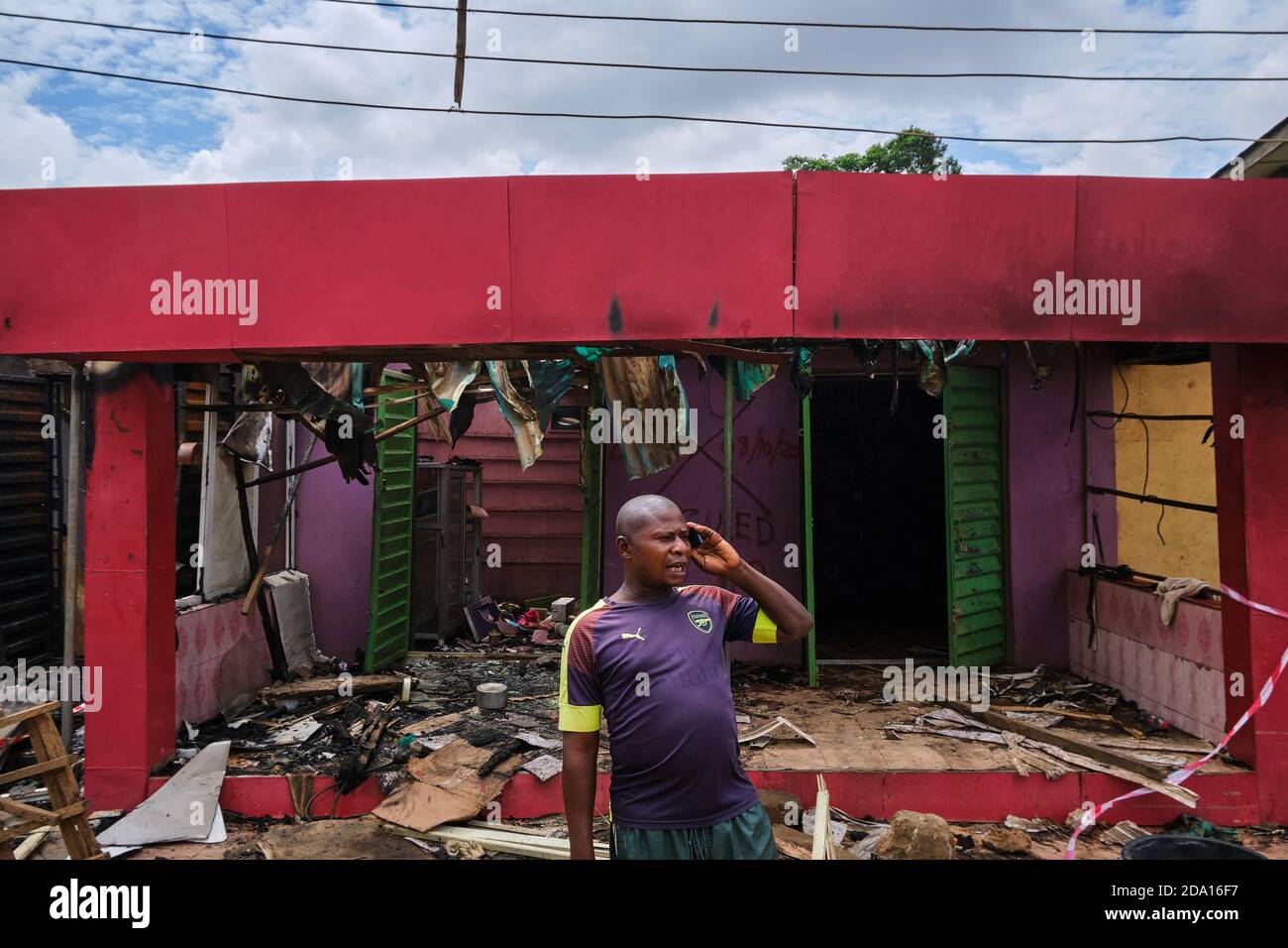 Explosion fire hi-res stock photography and images - Alamy