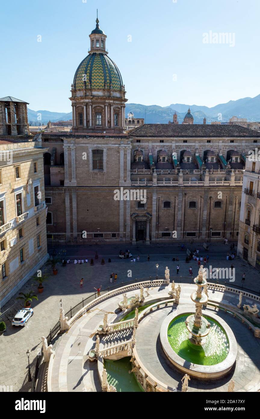Palermo, Italy, july 2020. The " Fontana Pretoria" a sculptural ...