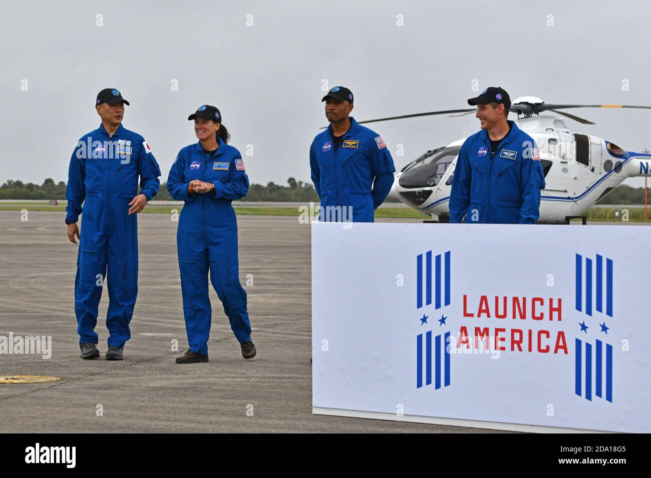 Iss first crew 1 hi-res stock photography and images - Alamy