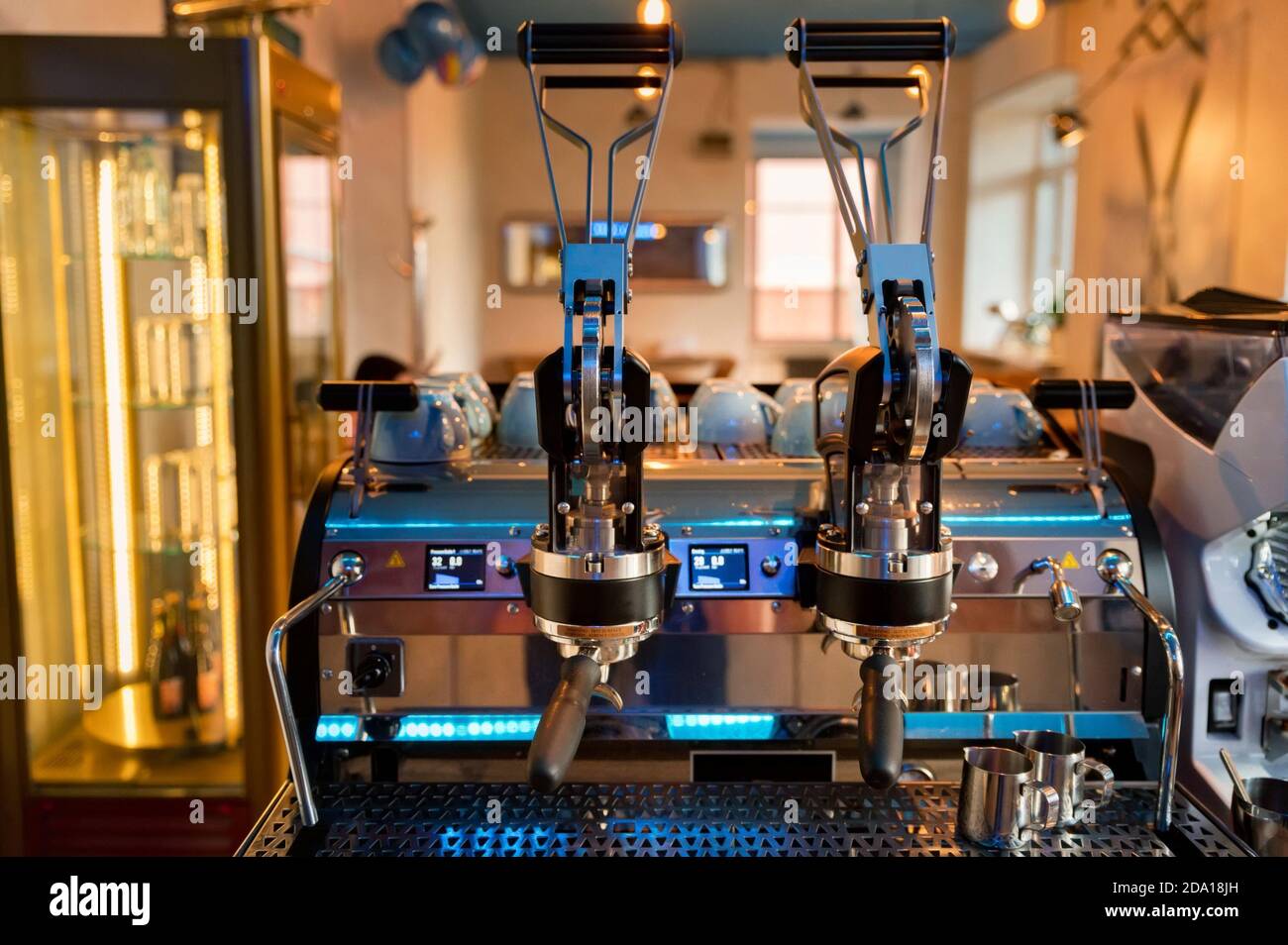 Close up of wood and still lever espresso machine Stock Photo - Alamy