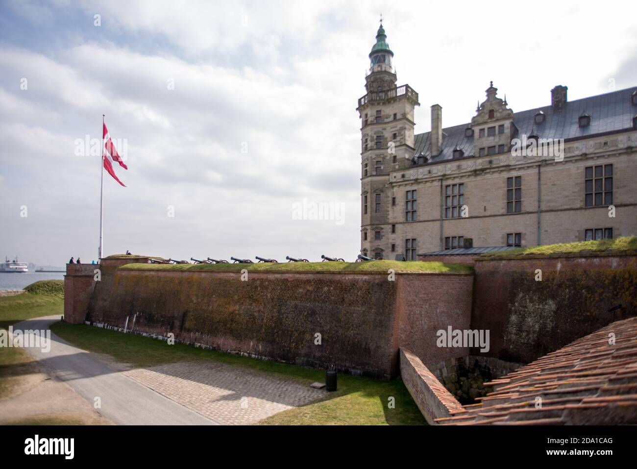 Kronborg castle at Helsingör with it's seaward bastion Stock Photo - Alamy
