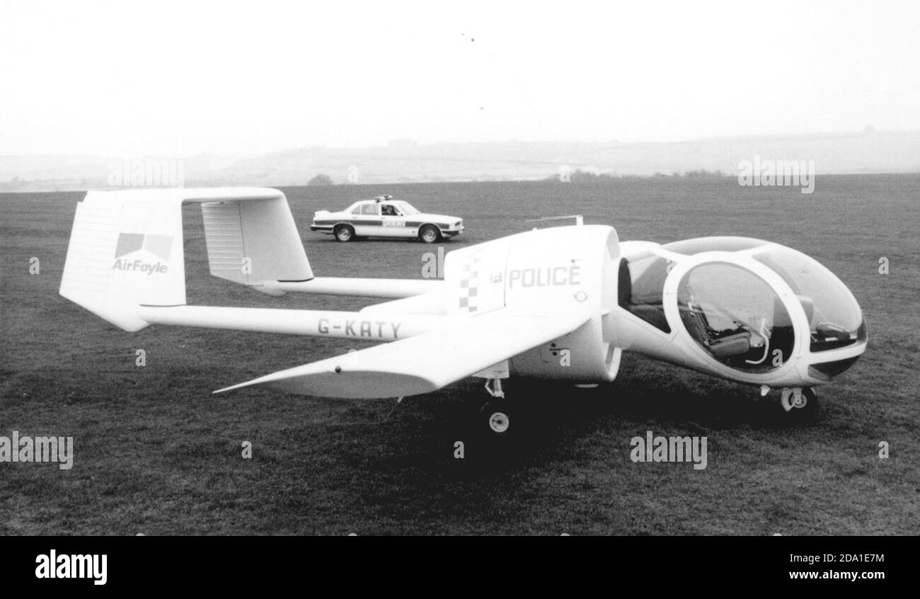 HAMPSHIRE CONSTABULARY'S NEW OPTICA SPOTTER PLANE. 1984 Stock Photo - Alamy