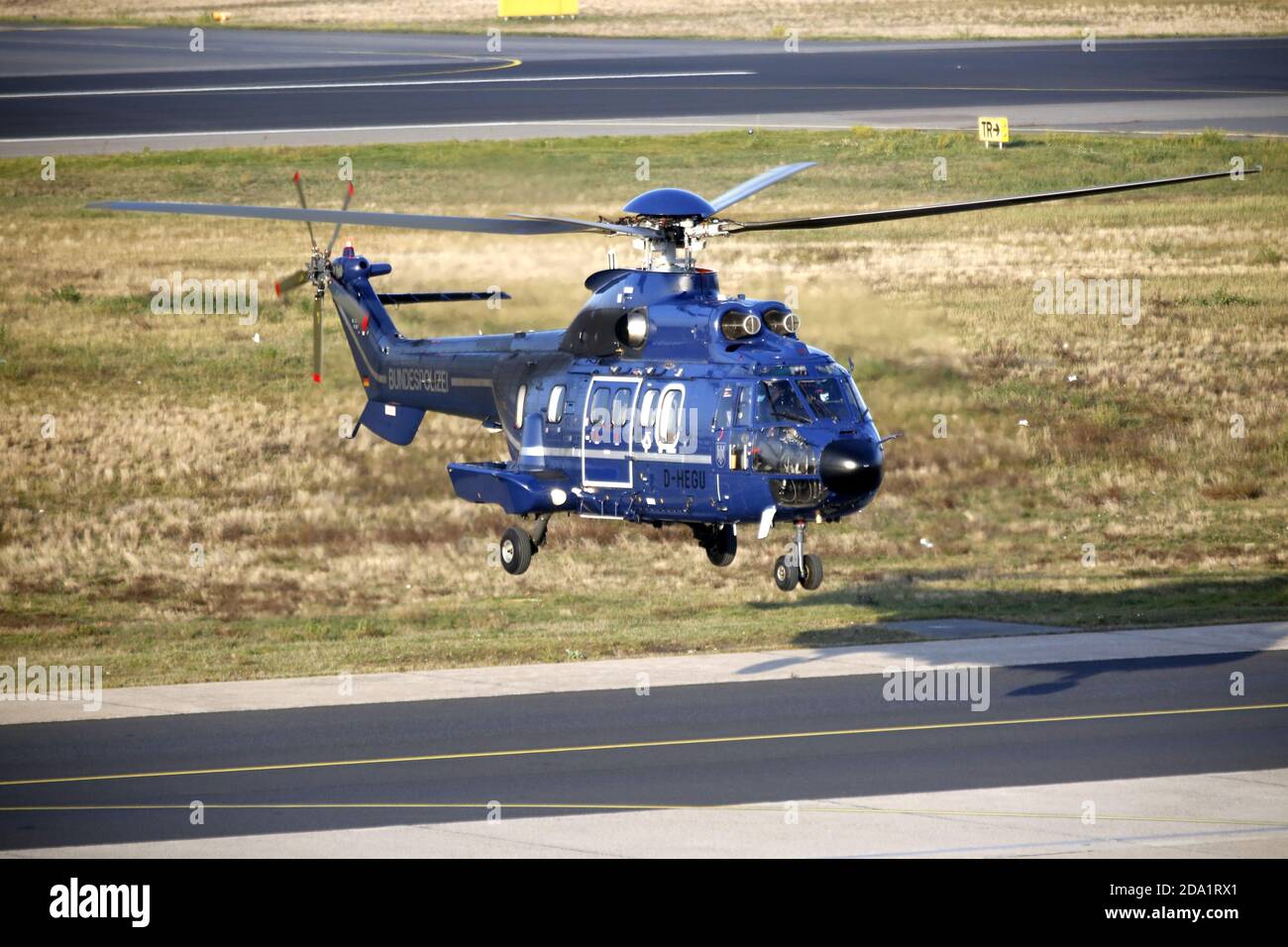 Berlin, Germany. 08th Nov, 2020. Tegel:The photo shows a formation ...