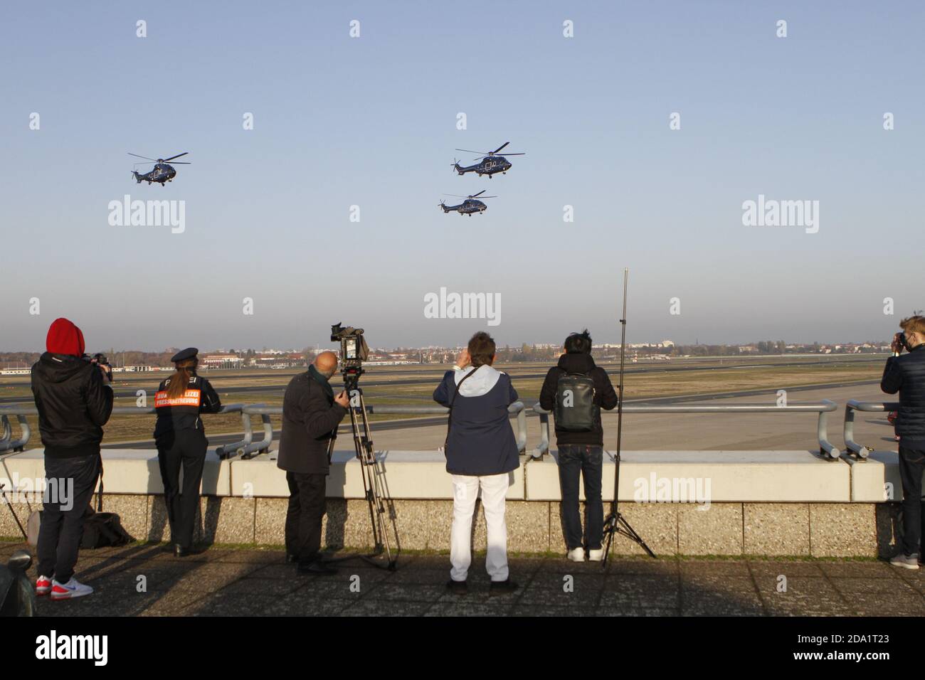 Berlin, Germany. 08th Nov, 2020. Tegel:The photo shows a formation ...