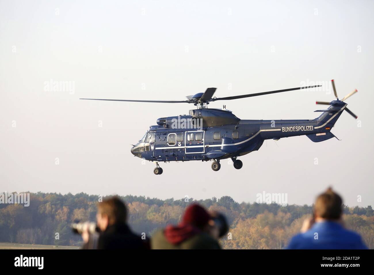 Berlin, Germany. 08th Nov, 2020. Tegel:The photo shows a formation ...