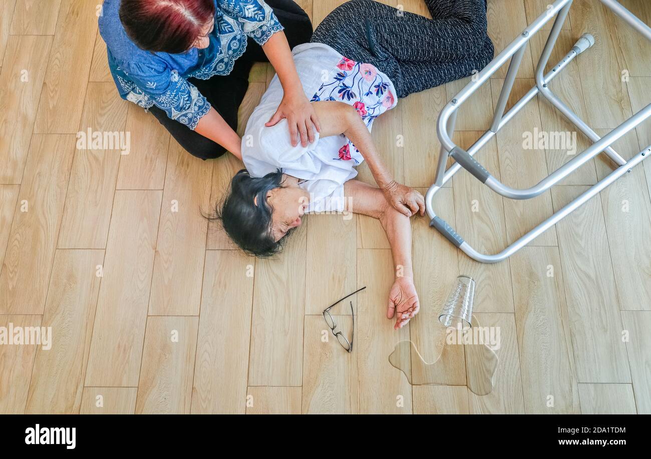 Hearth attack woman hi-res stock photography and images - Alamy