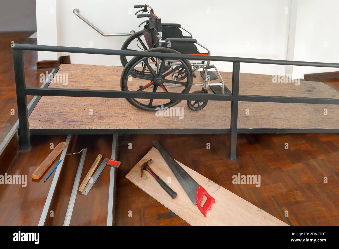 Wheelchair ramp house hi-res stock photography and images - Alamy