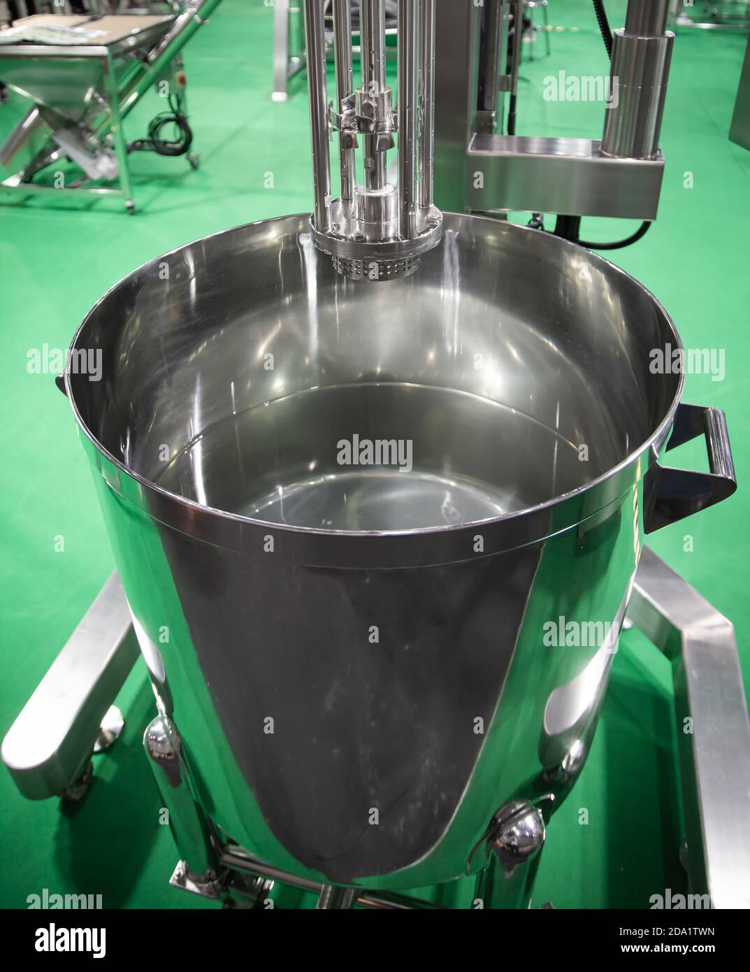 Mixing tank hi-res stock photography and images - Alamy
