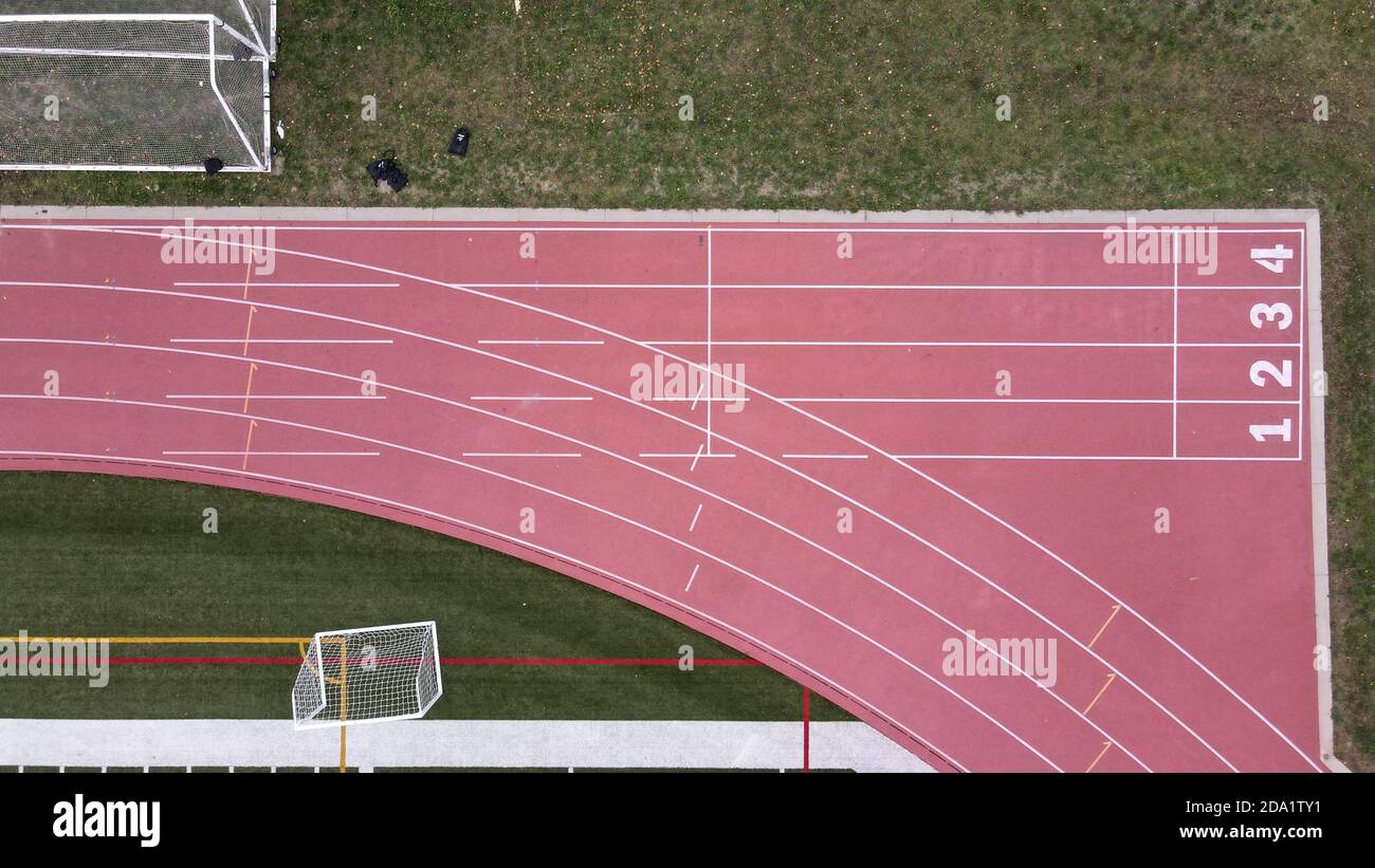 Collegiate track hi-res stock photography and images - Alamy