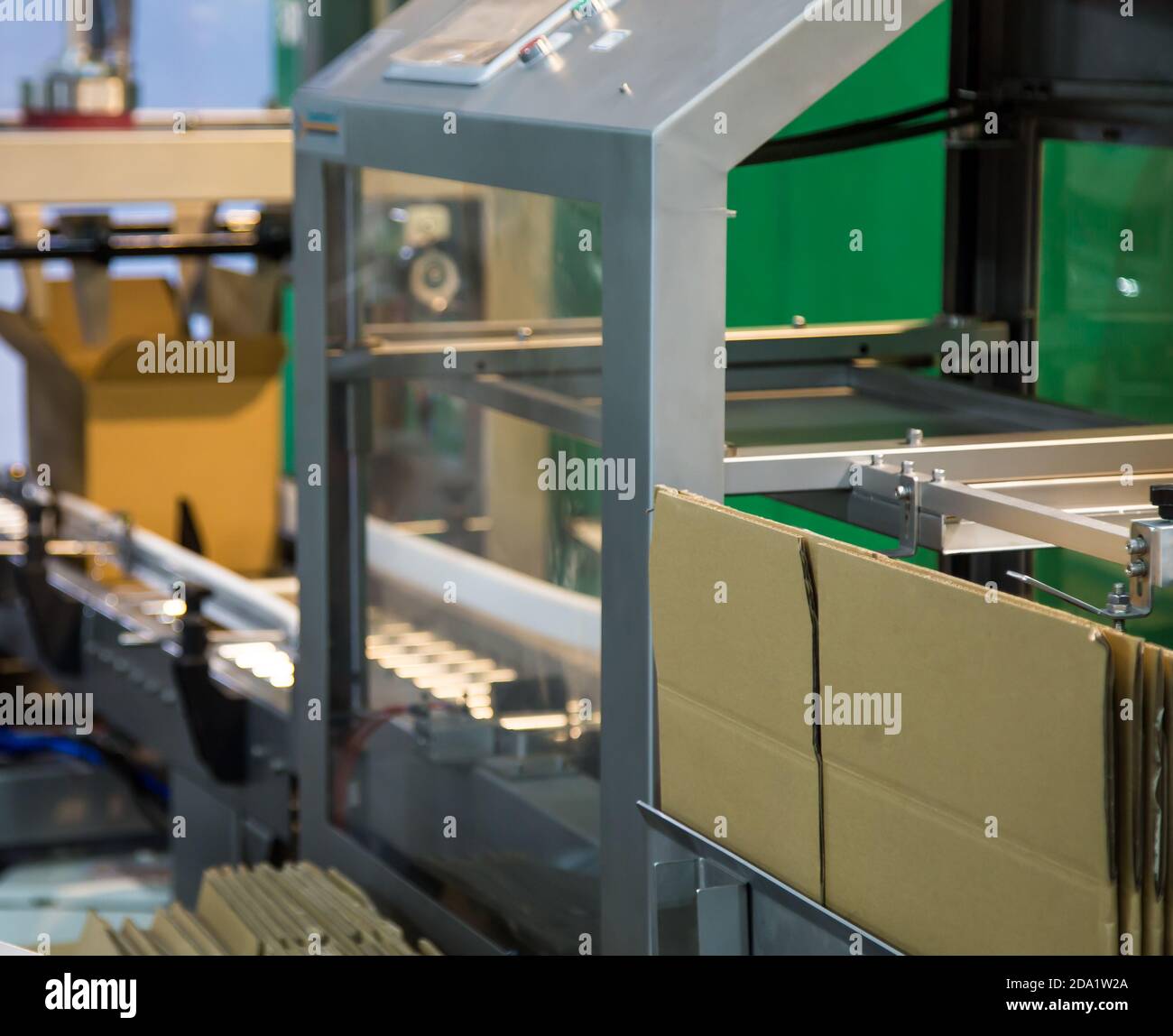 Forming process hi-res stock photography and images - Alamy