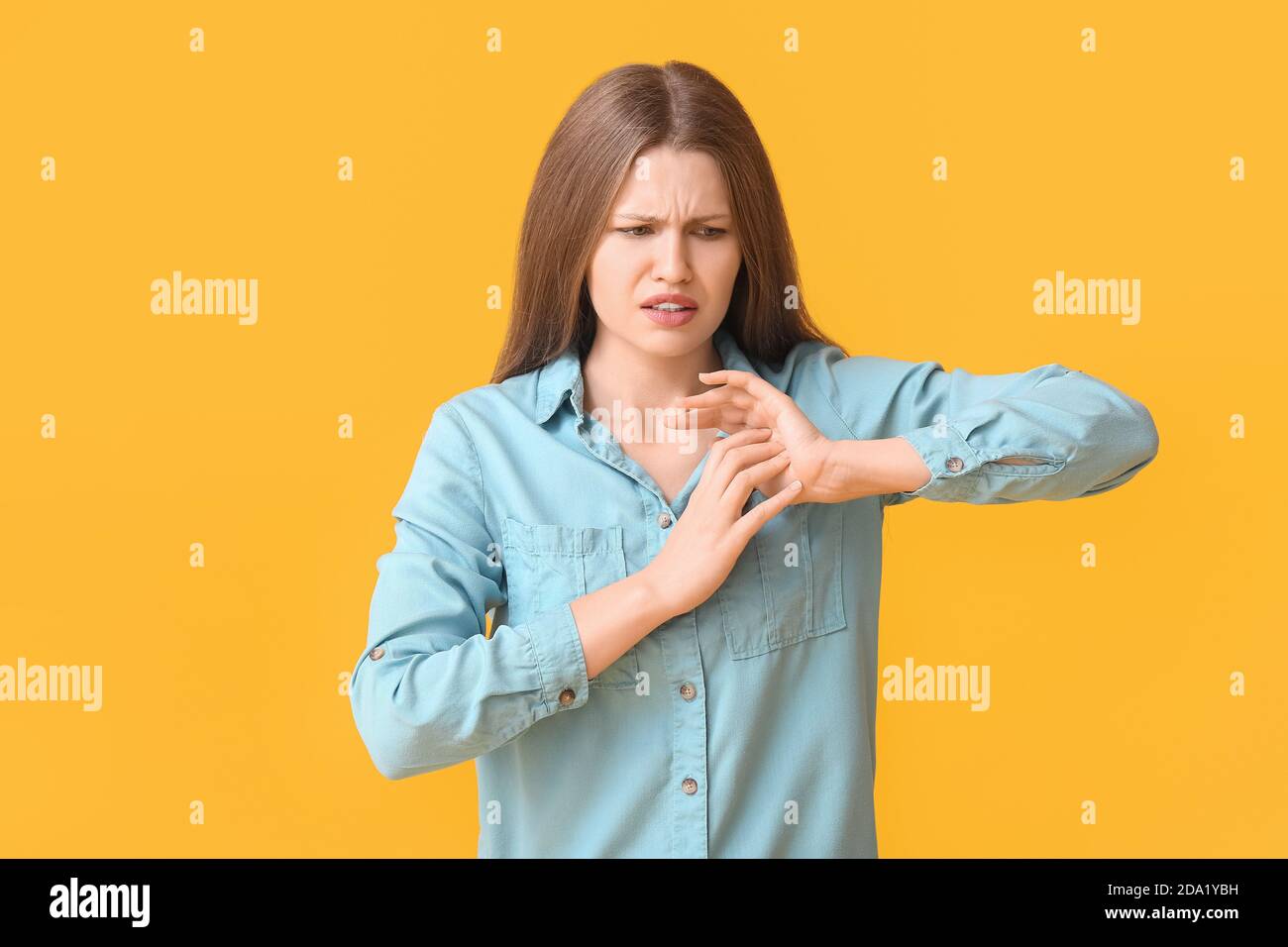 Woman with problem of limbs numbness on color background. Diabetes ...
