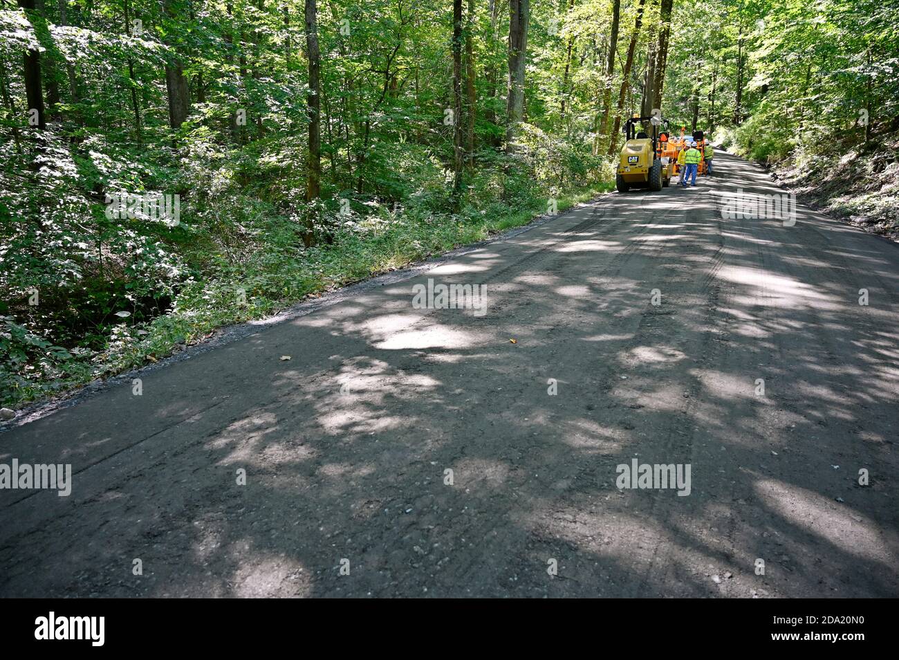 Driving surface aggregate hi-res stock photography and images - Alamy