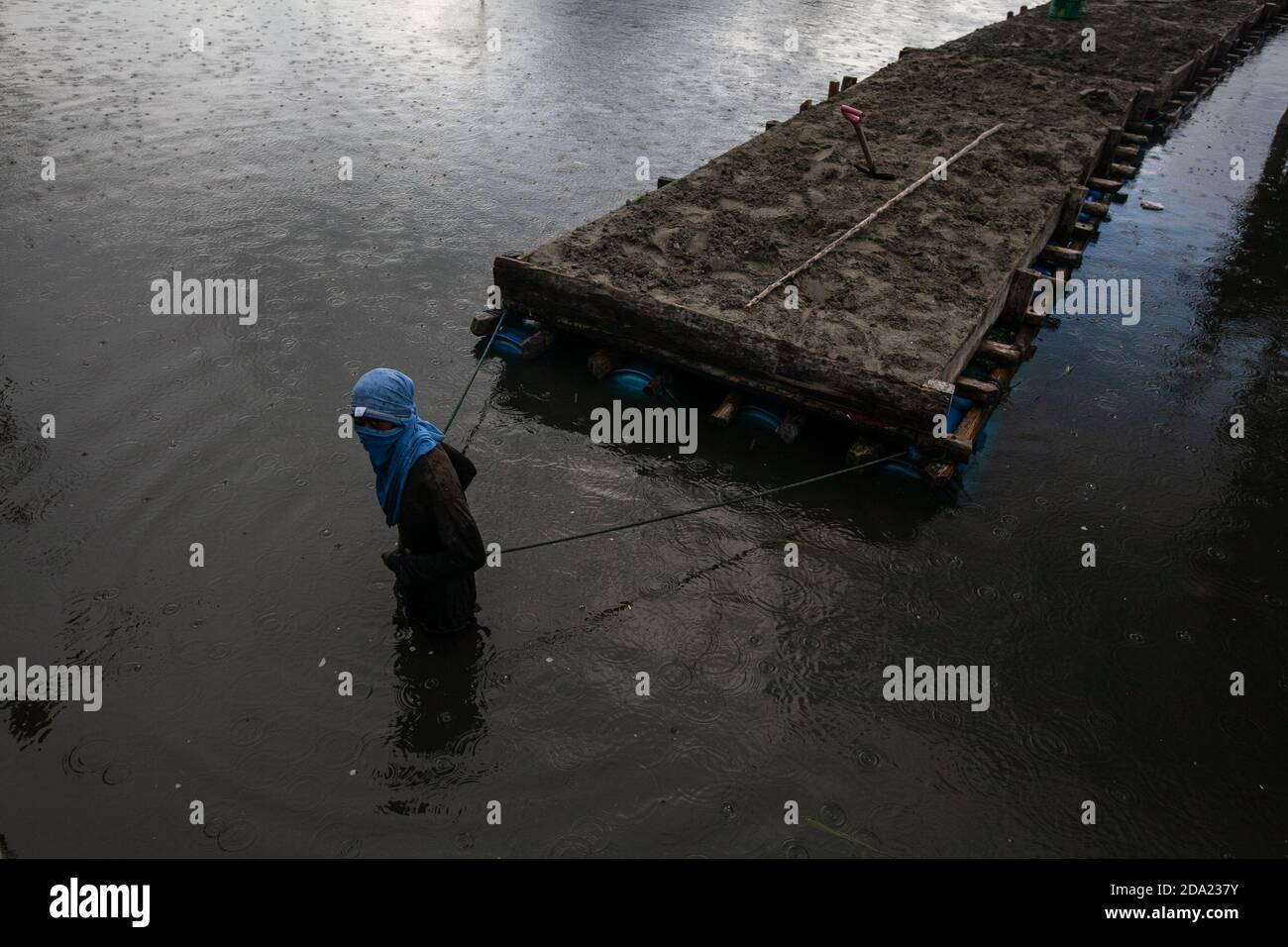 Se sand miner hi-res stock photography and images - Alamy