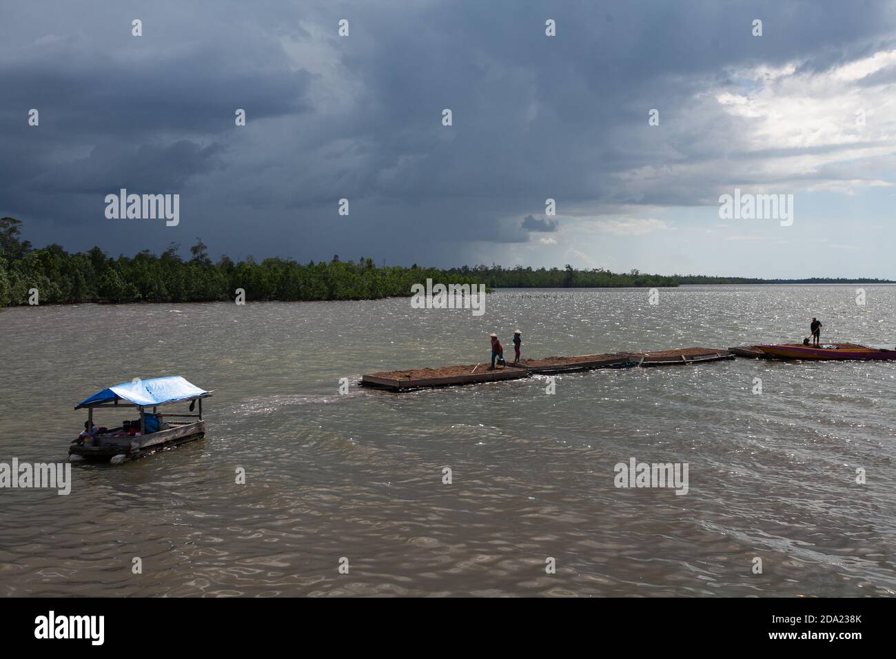 Se sand miner hi-res stock photography and images - Alamy